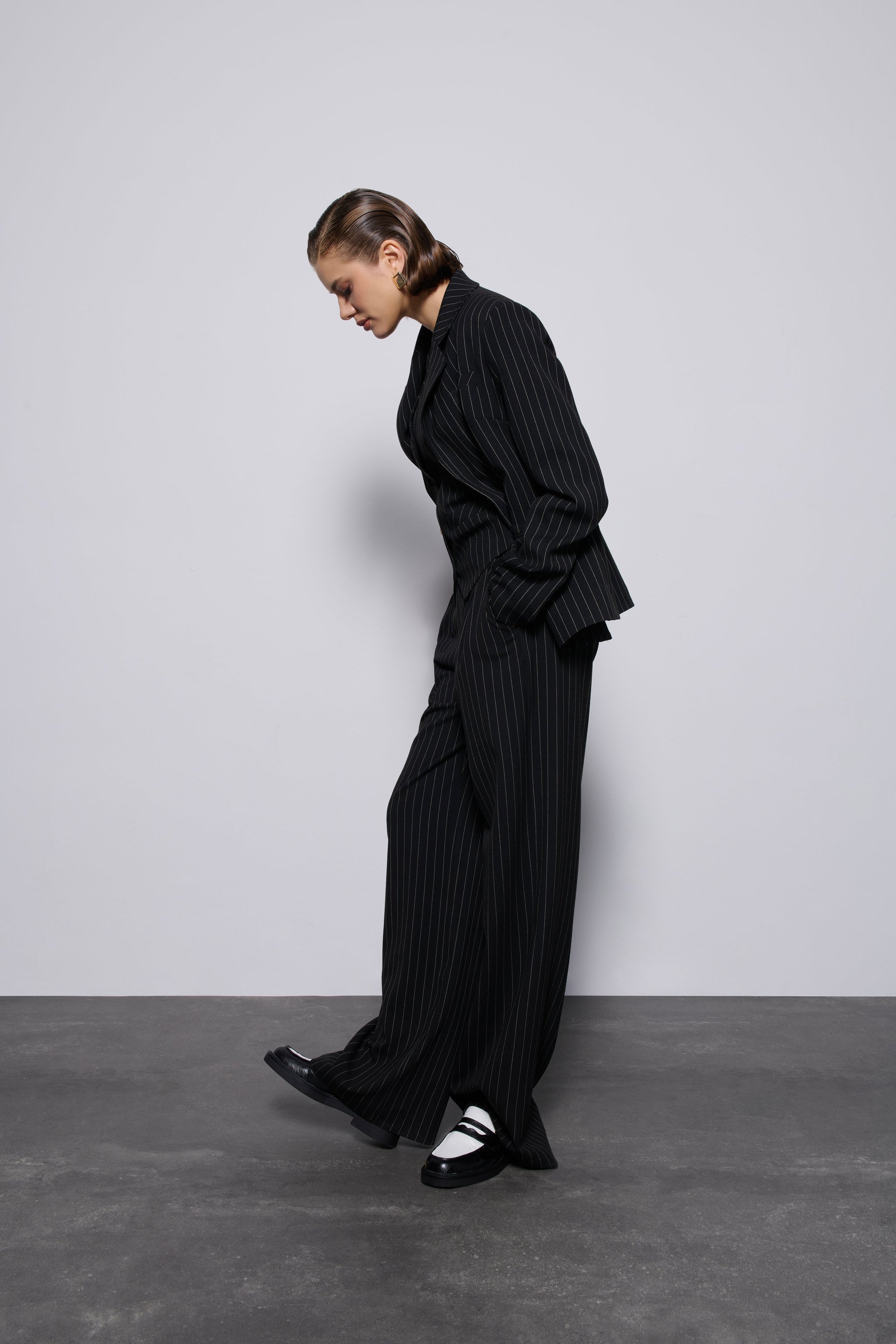 LAURA SPORTS CUT BLAZER | BLACK